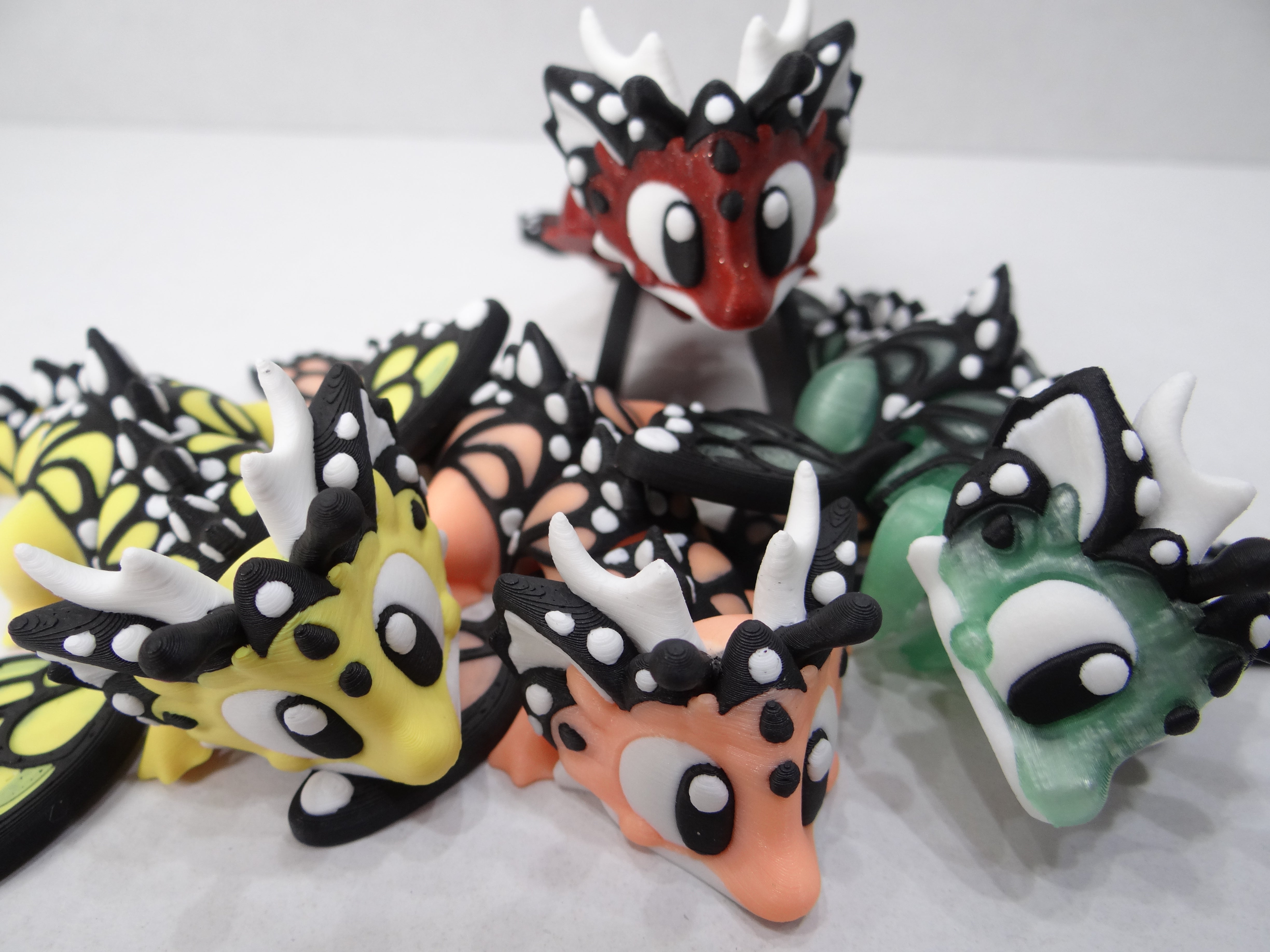 3D Printed Magnetic Baby Butterfly Dragon – Articulating Fantasy Creat ...